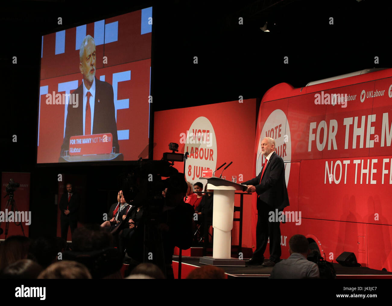 Labour leader Jeremy Corbyn launches the party's General Election ...