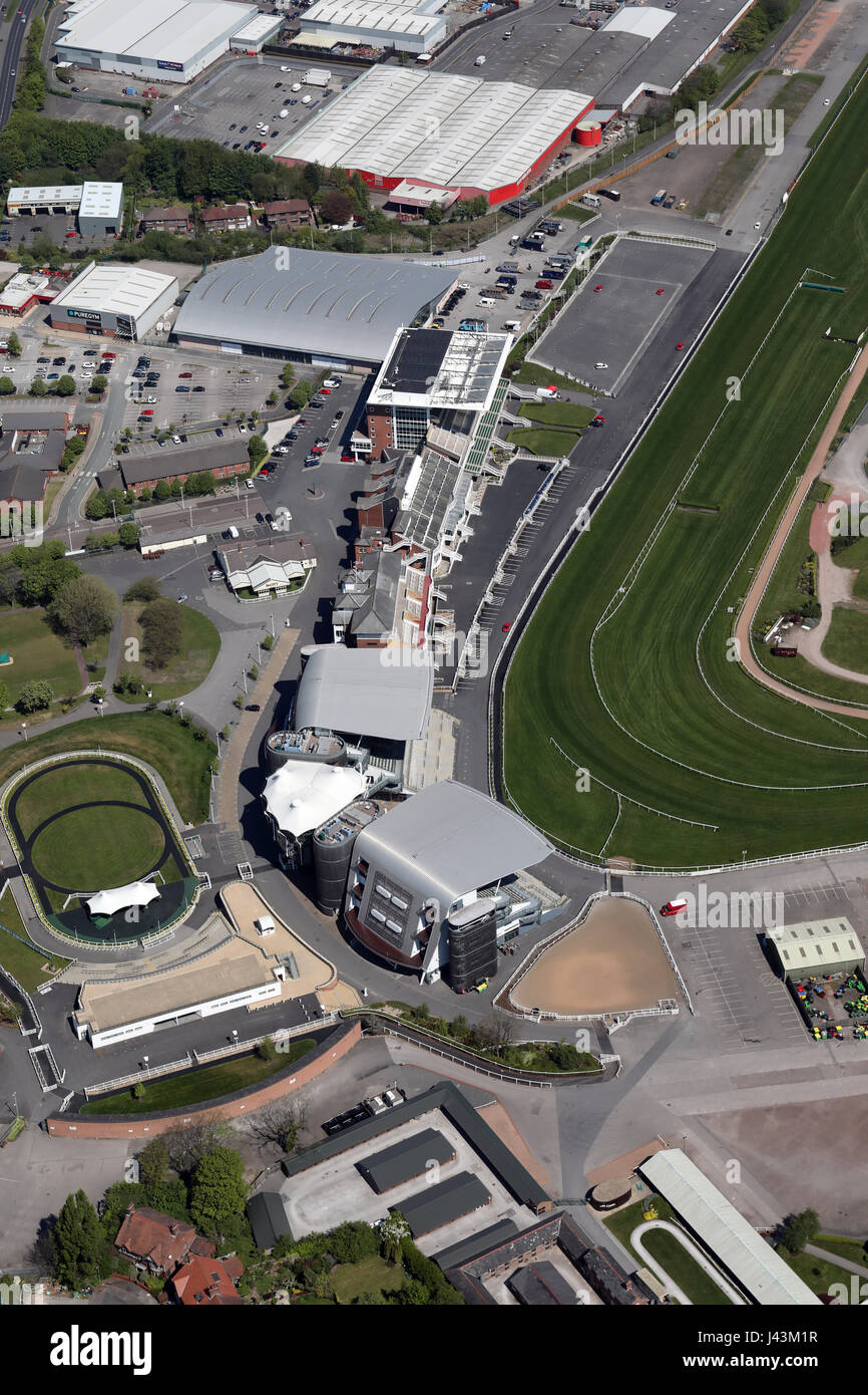 Aintree grandstands hi-res stock photography and images - Alamy