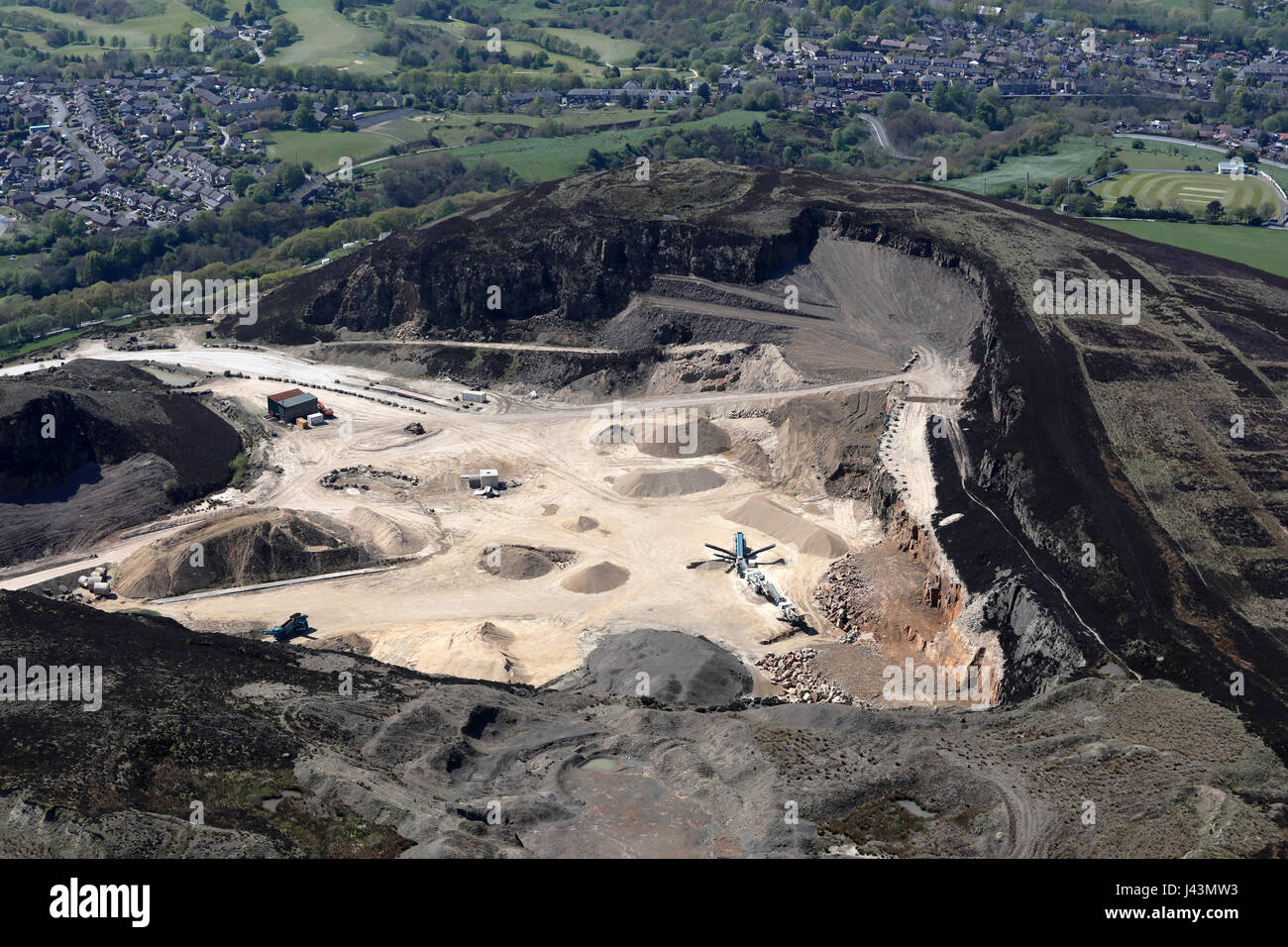 Aerial view stone quarries hi-res stock photography and images - Alamy