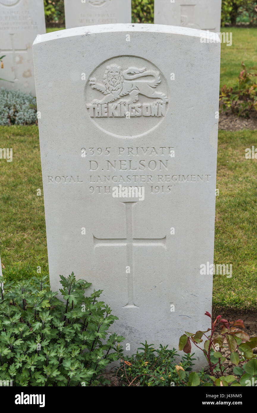 The grave of17 year old David Nelson at Klein Vierstraat Military ...
