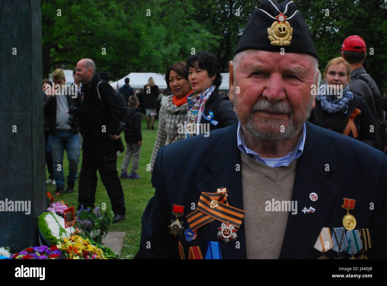 Association of soviet war veterans hi-res stock photography and images ...