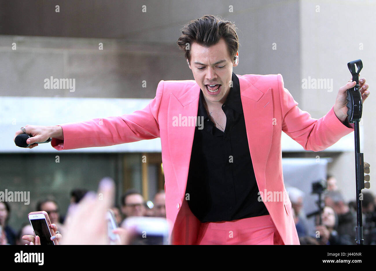 New York, NY, USA. 9th May, 2017. Harry Styles performs on NBC's Today ...
