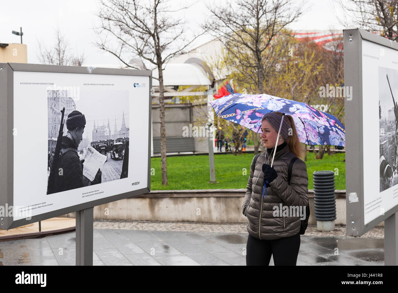 Soviet sad soldier hi-res stock photography and images - Alamy