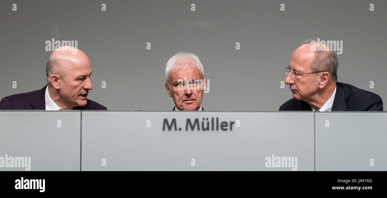 Hanover, Germany. 10th May, 2017. L-R: Frank Witter, the CEO of ...