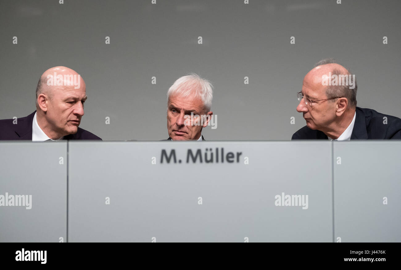 Hanover, Germany. 10th May, 2017. L-R: Frank Witter, the CEO of ...