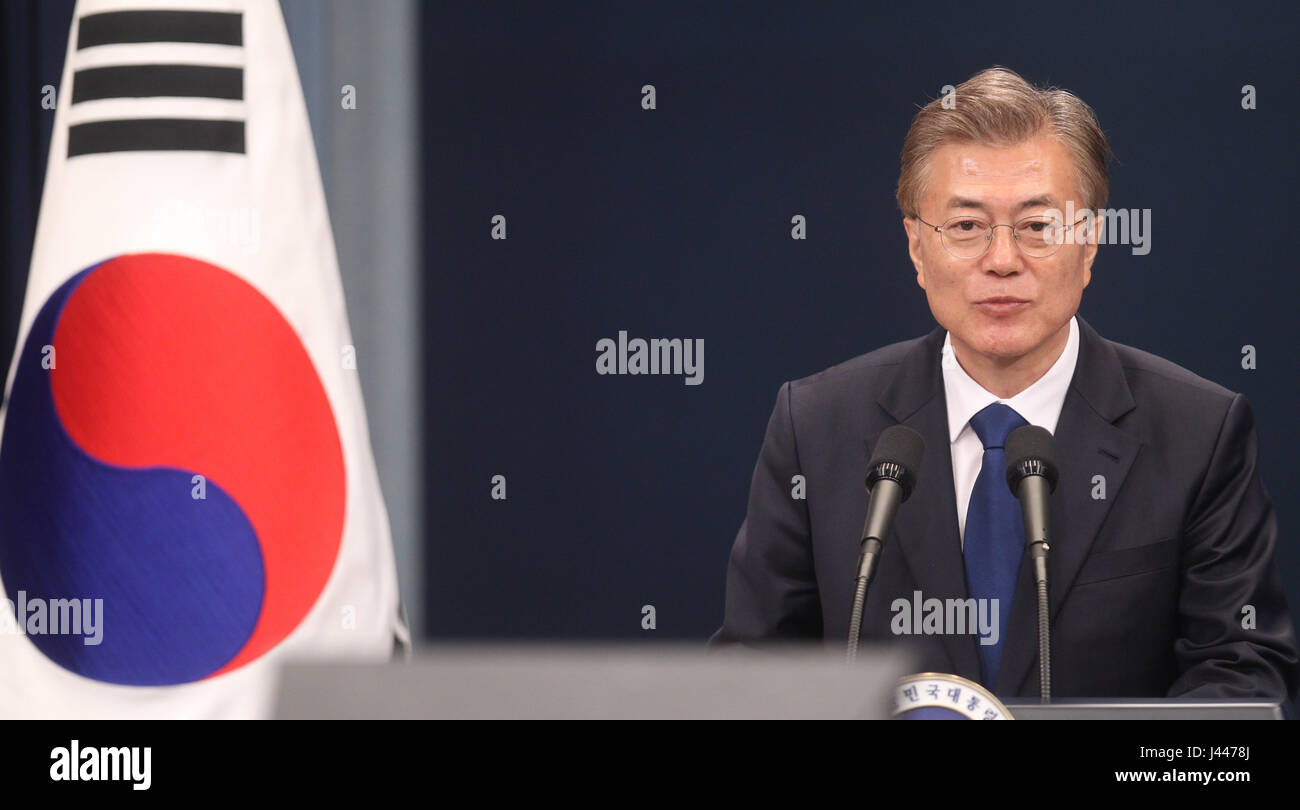 President moon jae in hi-res stock photography and images - Alamy