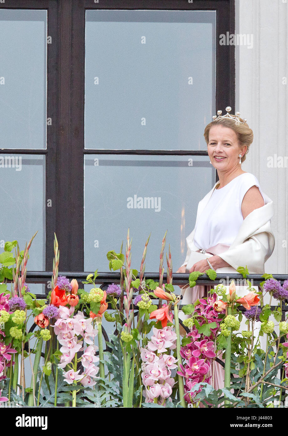 Princess Mabel of The Netherlands at the balcony of the Royal Palace in ...