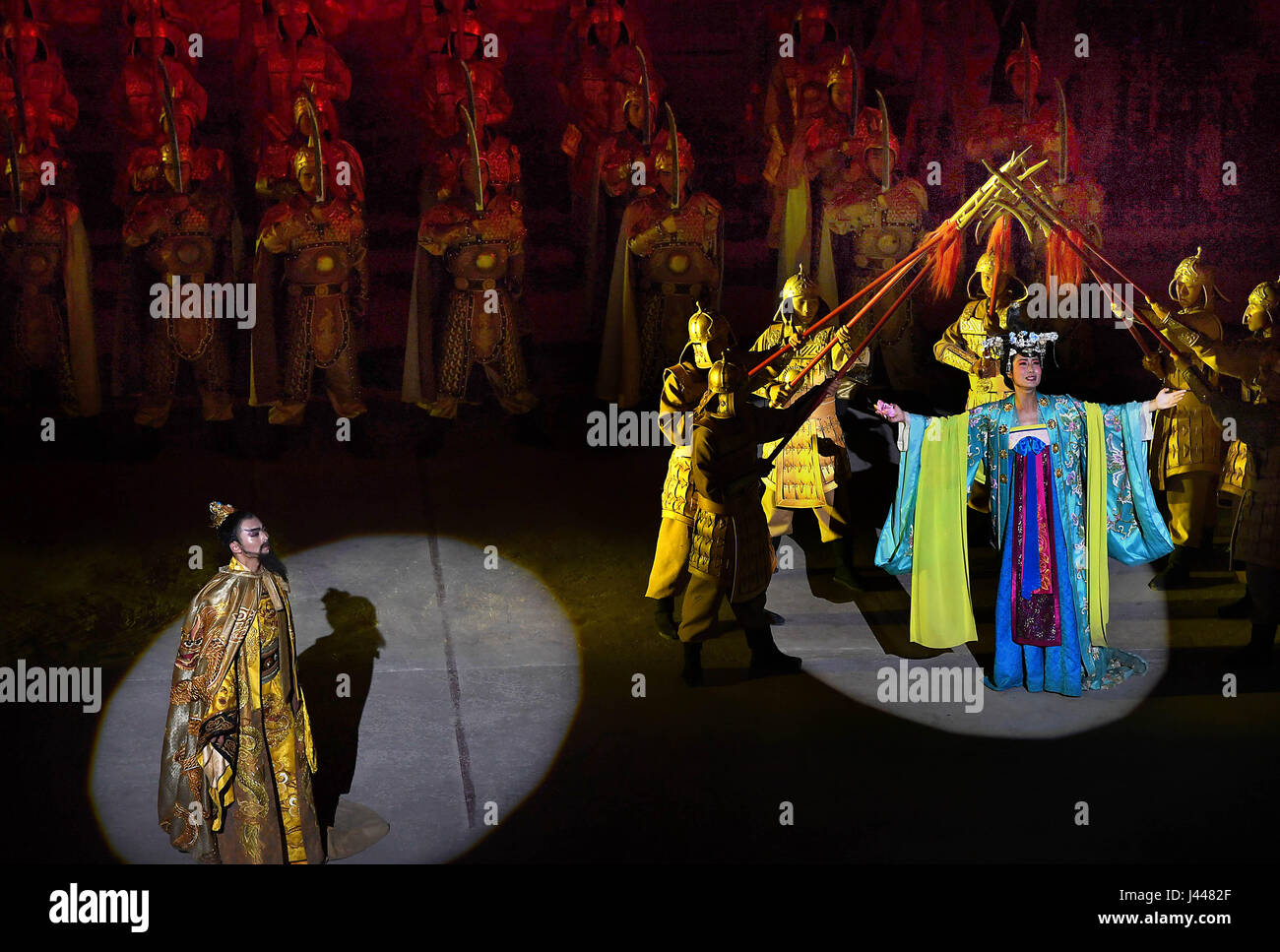 Gaozong emperor hi-res stock photography and images - Alamy