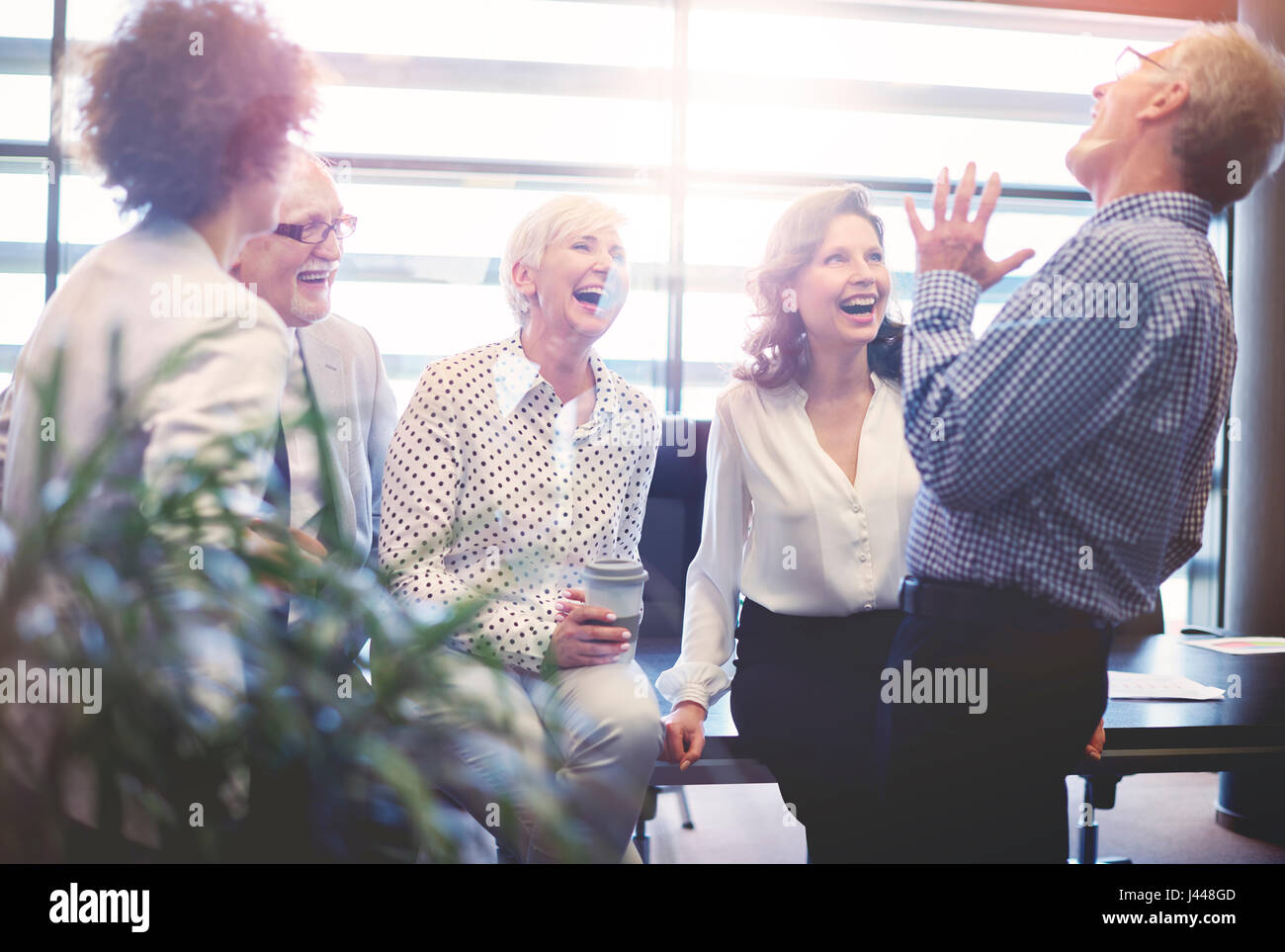 Senior colleagues hi-res stock photography and images - Alamy