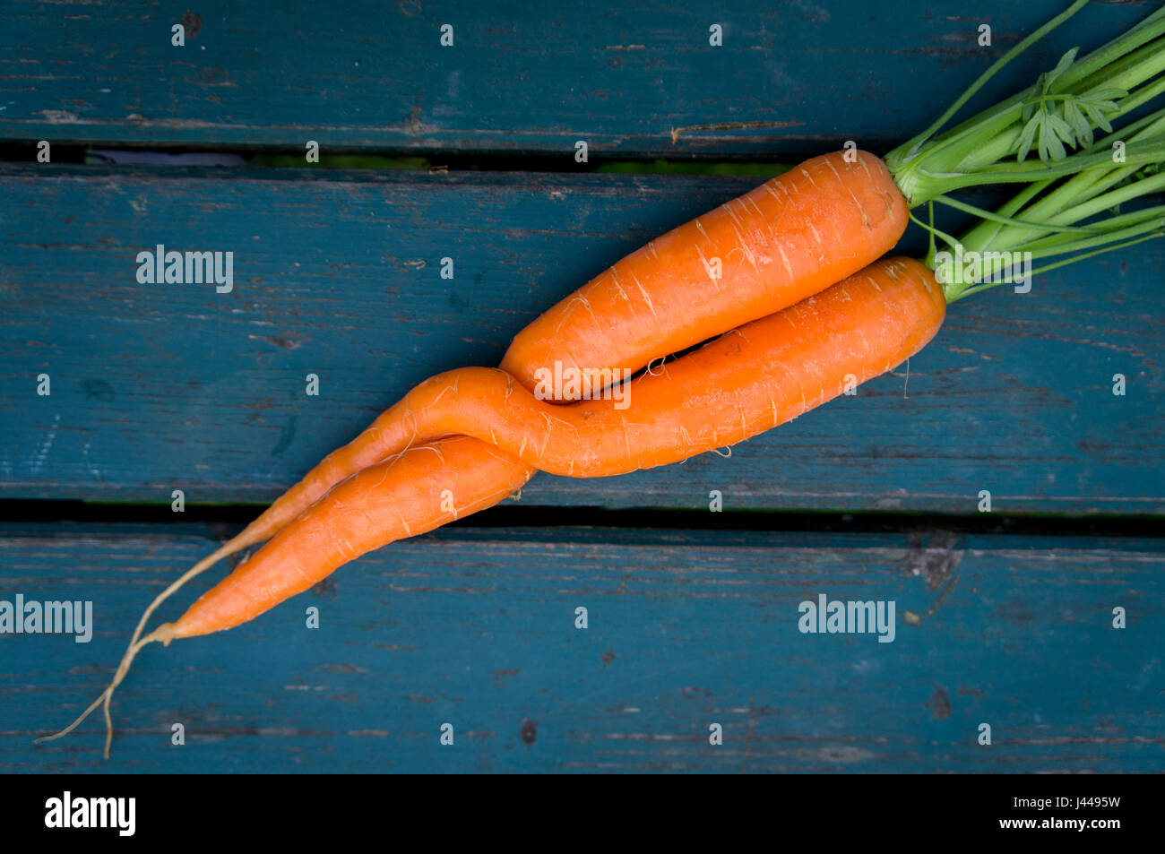 Twisted carrots hi-res stock photography and images - Alamy