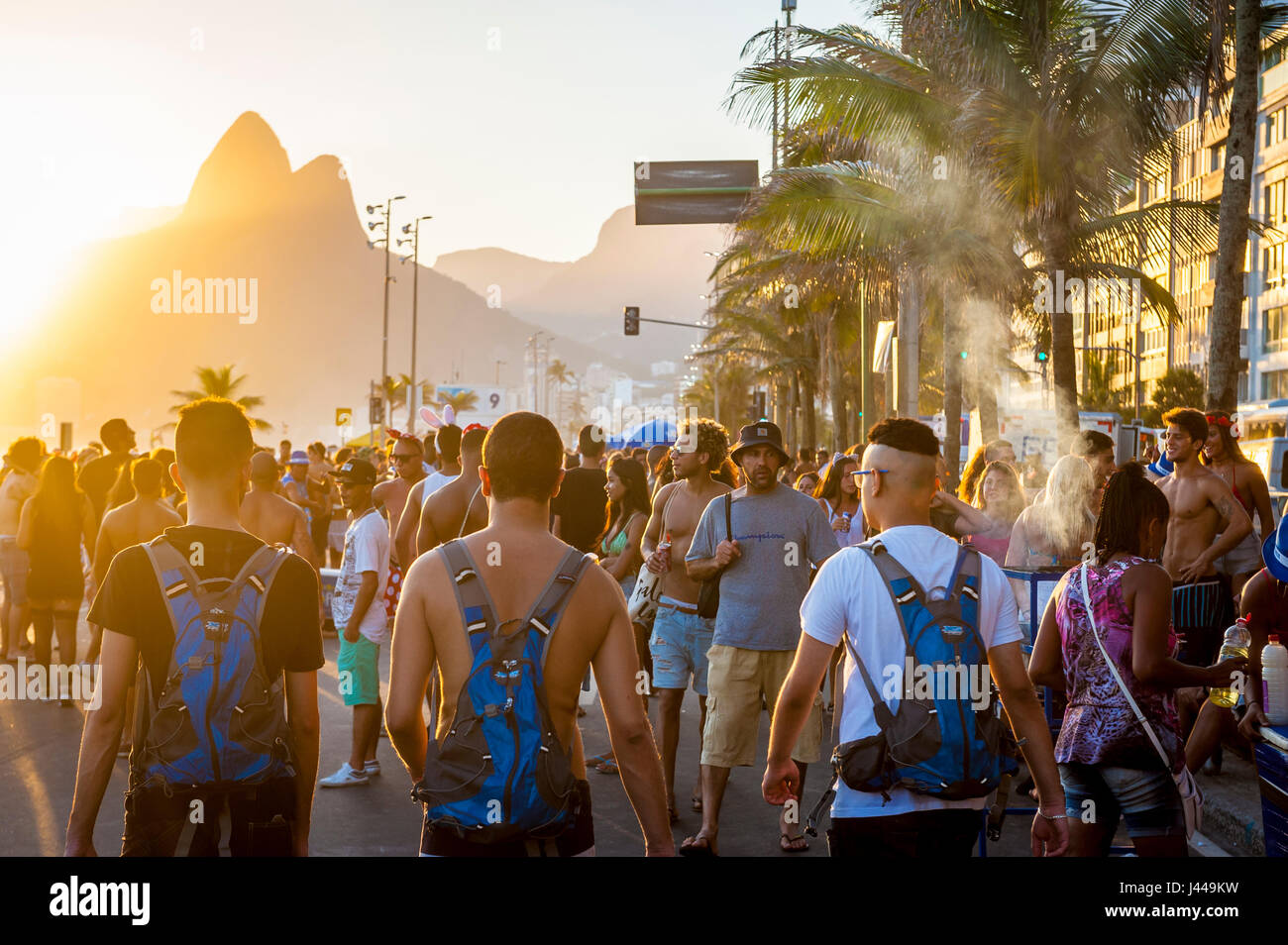 RIO DE JANEIRO - FEBRUARY 11, 2017: Young Brazilian friends celebrate ...