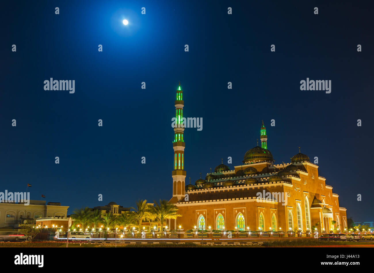 Dubai crescent moon tower hi-res stock photography and images - Alamy