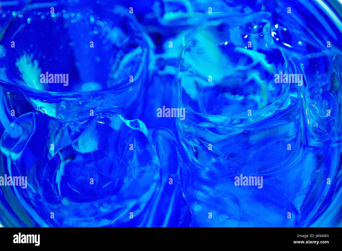 Refraction glass block hi-res stock photography and images - Alamy
