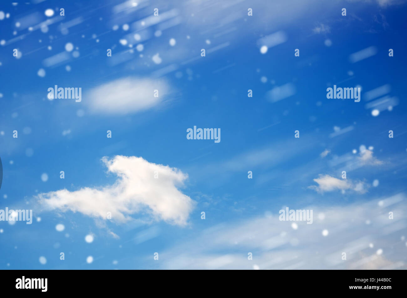Flakes falling from sky hi-res stock photography and images - Alamy