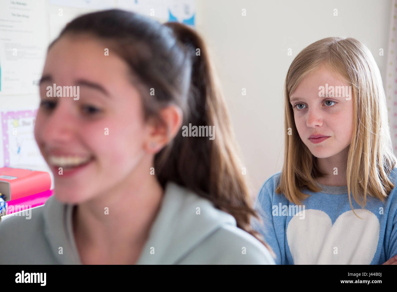 Teen staring hi-res stock photography and images - Alamy