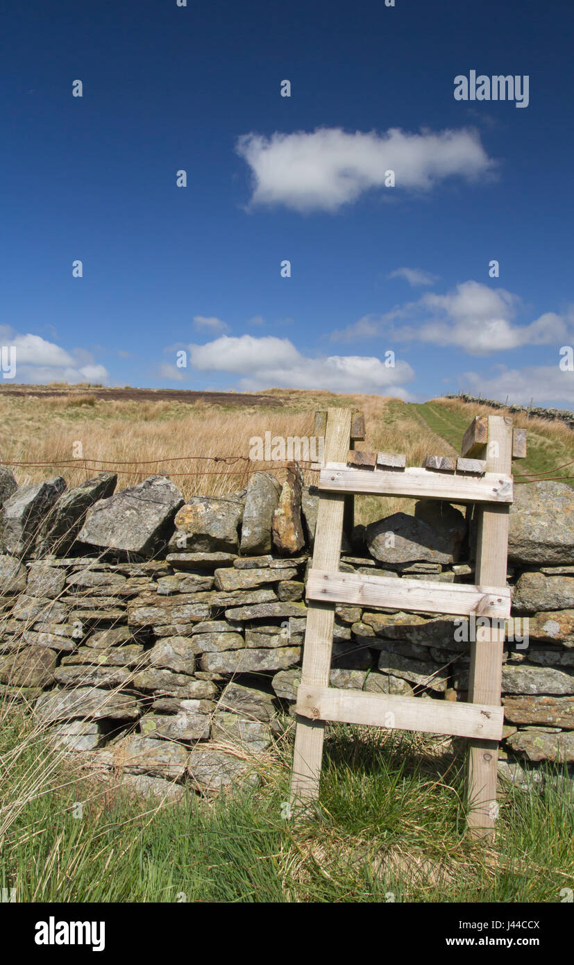 Stile over dry stone wall hi-res stock photography and images - Alamy
