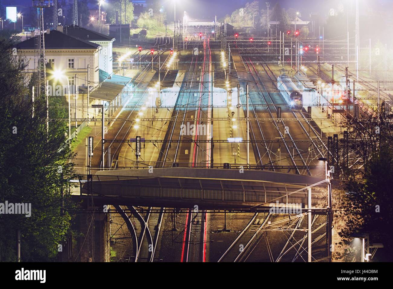 Railway station night train hi-res stock photography and images - Alamy