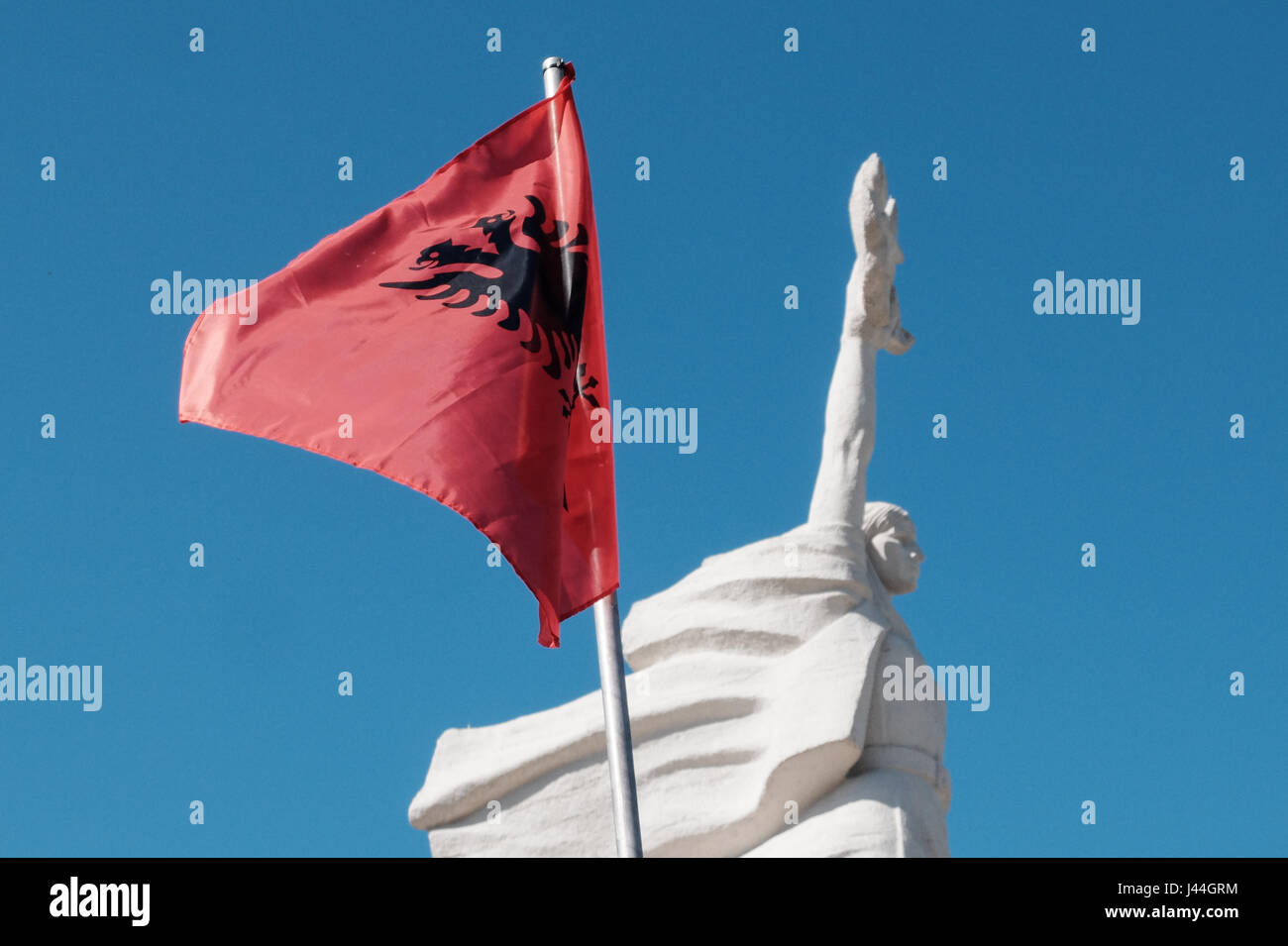 Flamuri I Shqiperise Vizatim