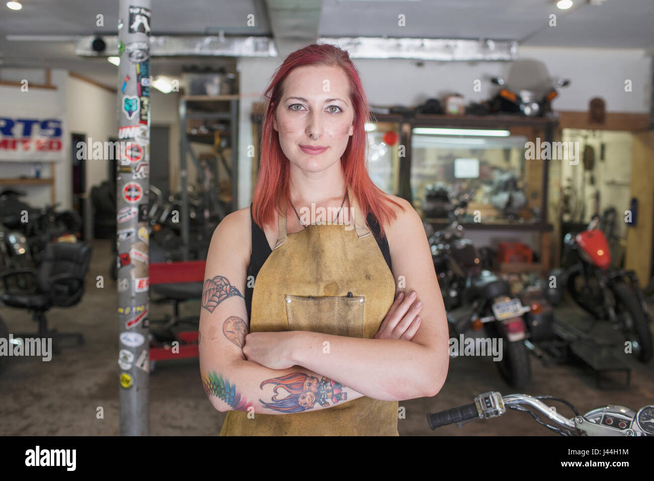 Dirty apron hi-res stock photography and images - Alamy