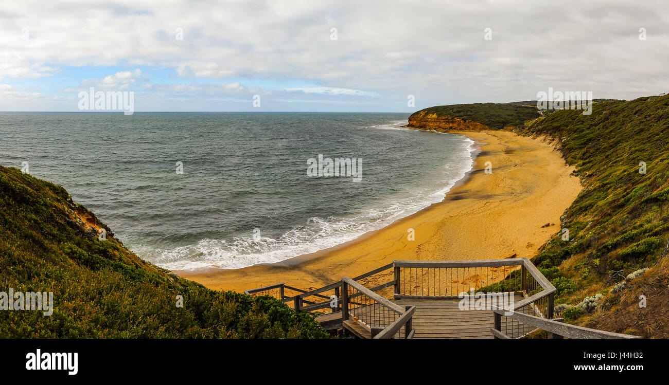 The Sunny coast of the Pacific ocean Stock Photo - Alamy