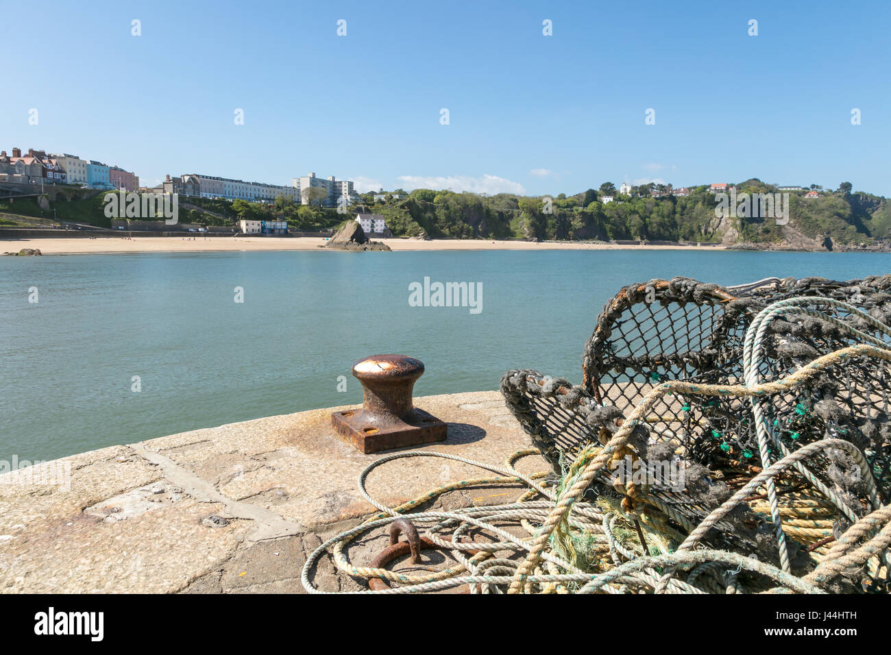 Tenby crab hi-res stock photography and images - Alamy