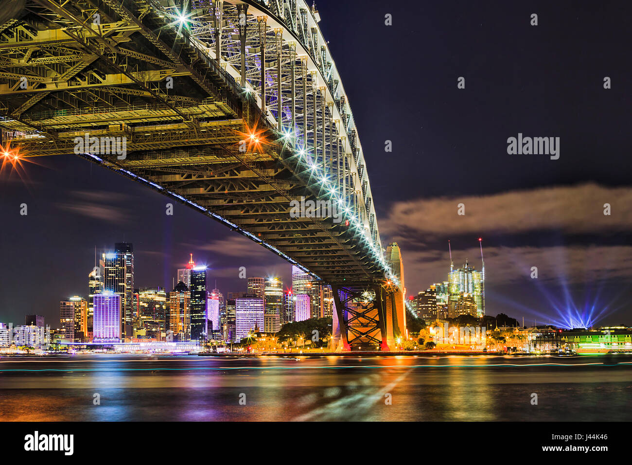 City light bridge at night hi-res stock photography and images - Alamy