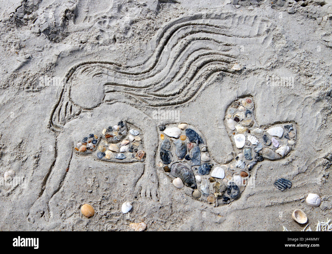 Mermaid sculpture on beach hi-res stock photography and images - Alamy