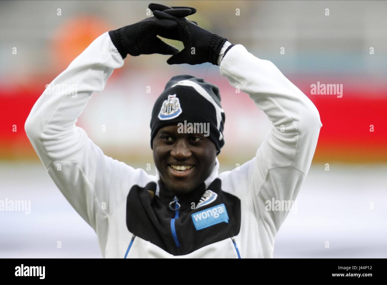 HENRI SAIVET NEWCASTLE UNITED FC ST JAMES PARK NEWCASTLE ENGLAND 16 ...