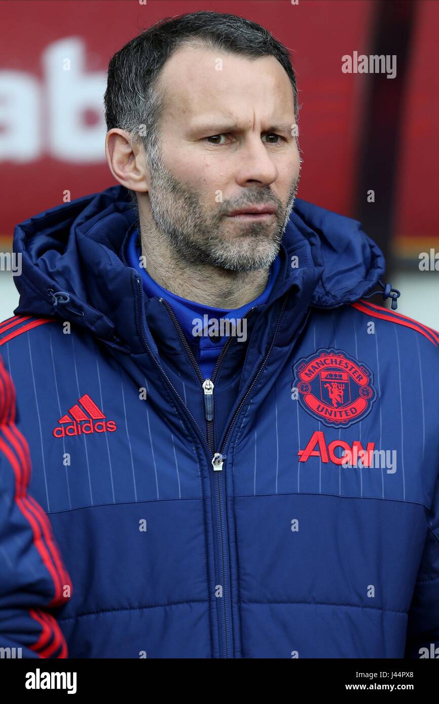 England football coach hi-res stock photography and images - Alamy