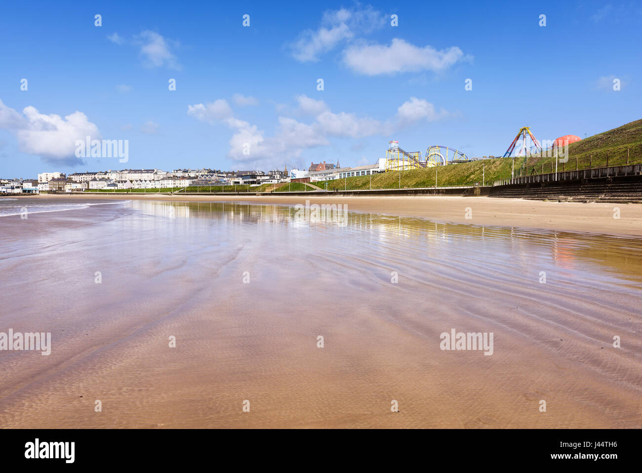 Portrush beach hi-res stock photography and images - Alamy