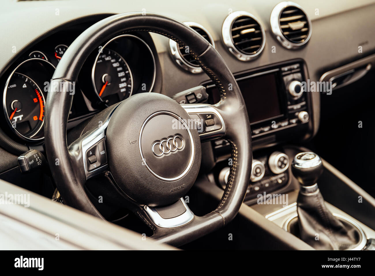 Audi dashboard hi-res stock photography and images - Alamy