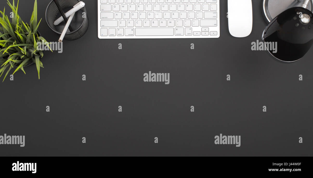 Office desk panorama hi-res stock photography and images - Alamy