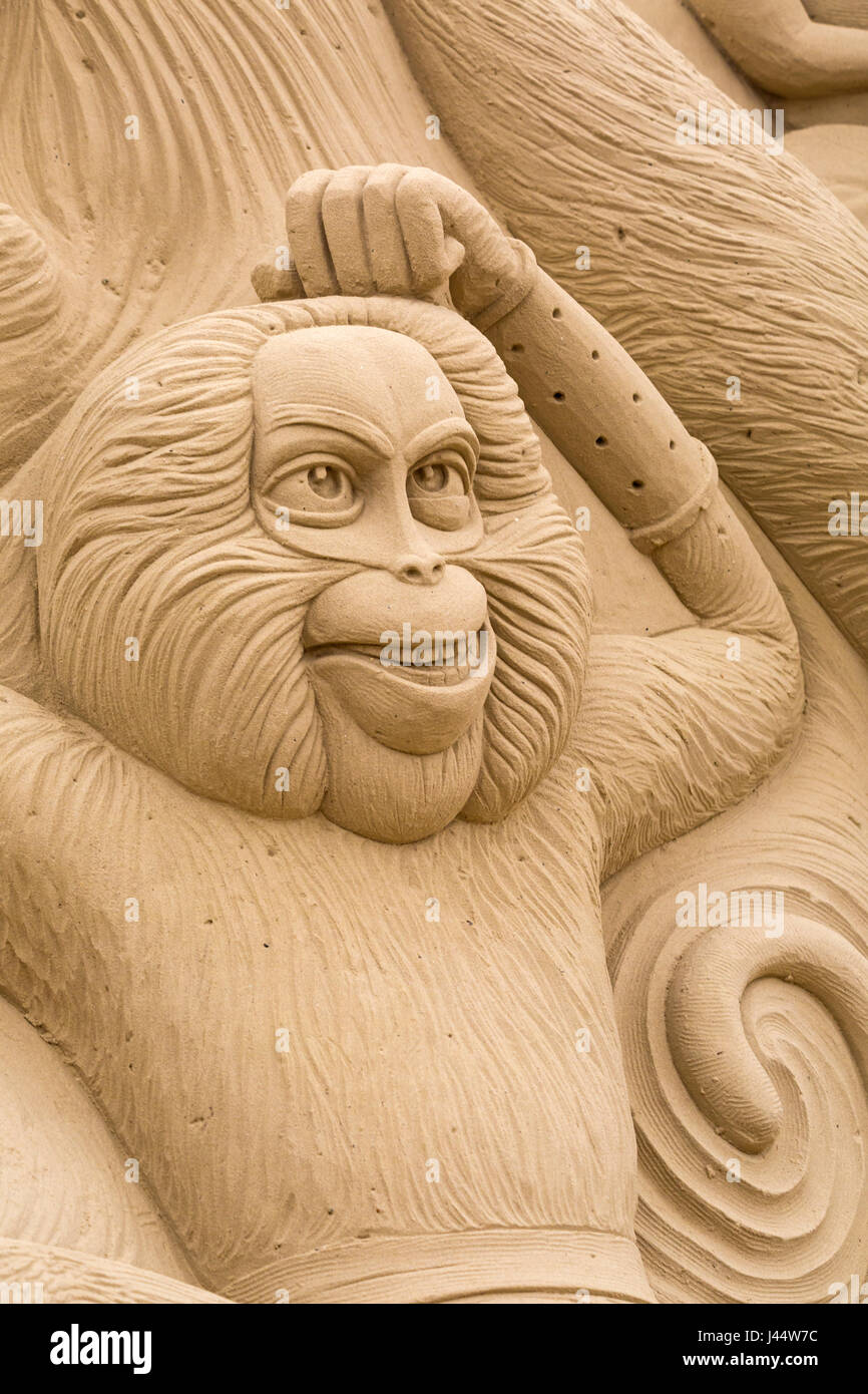 Kung Fu Panda sand sculpture by sculptor Lee Tetzner, one of the ...