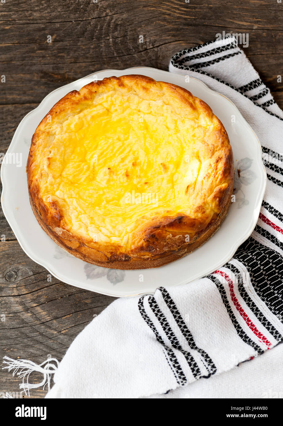 Pasca- Traditional cheese cake for Easter Stock Photo - Alamy