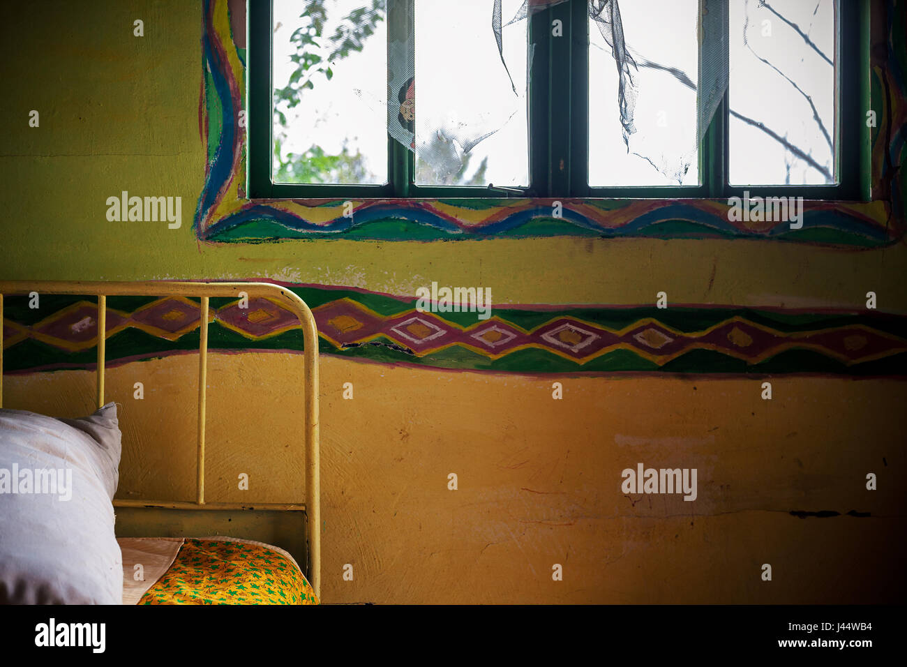 Old wooden bed hi-res stock photography and images - Alamy