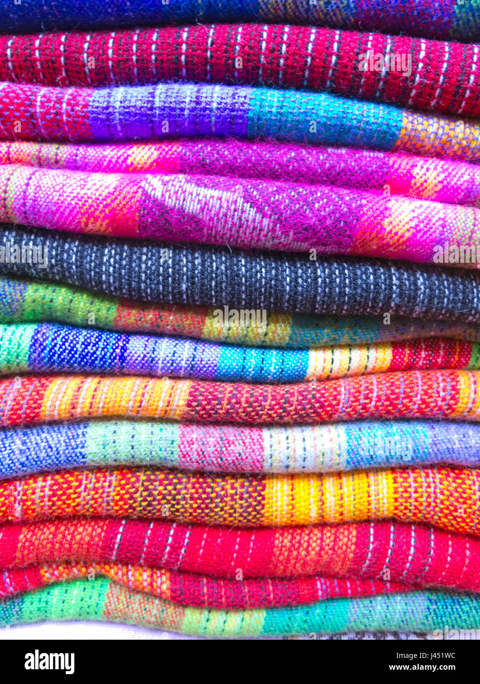 Colorful peruvian blankets hi-res stock photography and images - Alamy