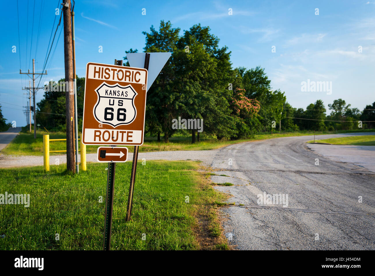 Historic route 66 road sign hi-res stock photography and images - Alamy