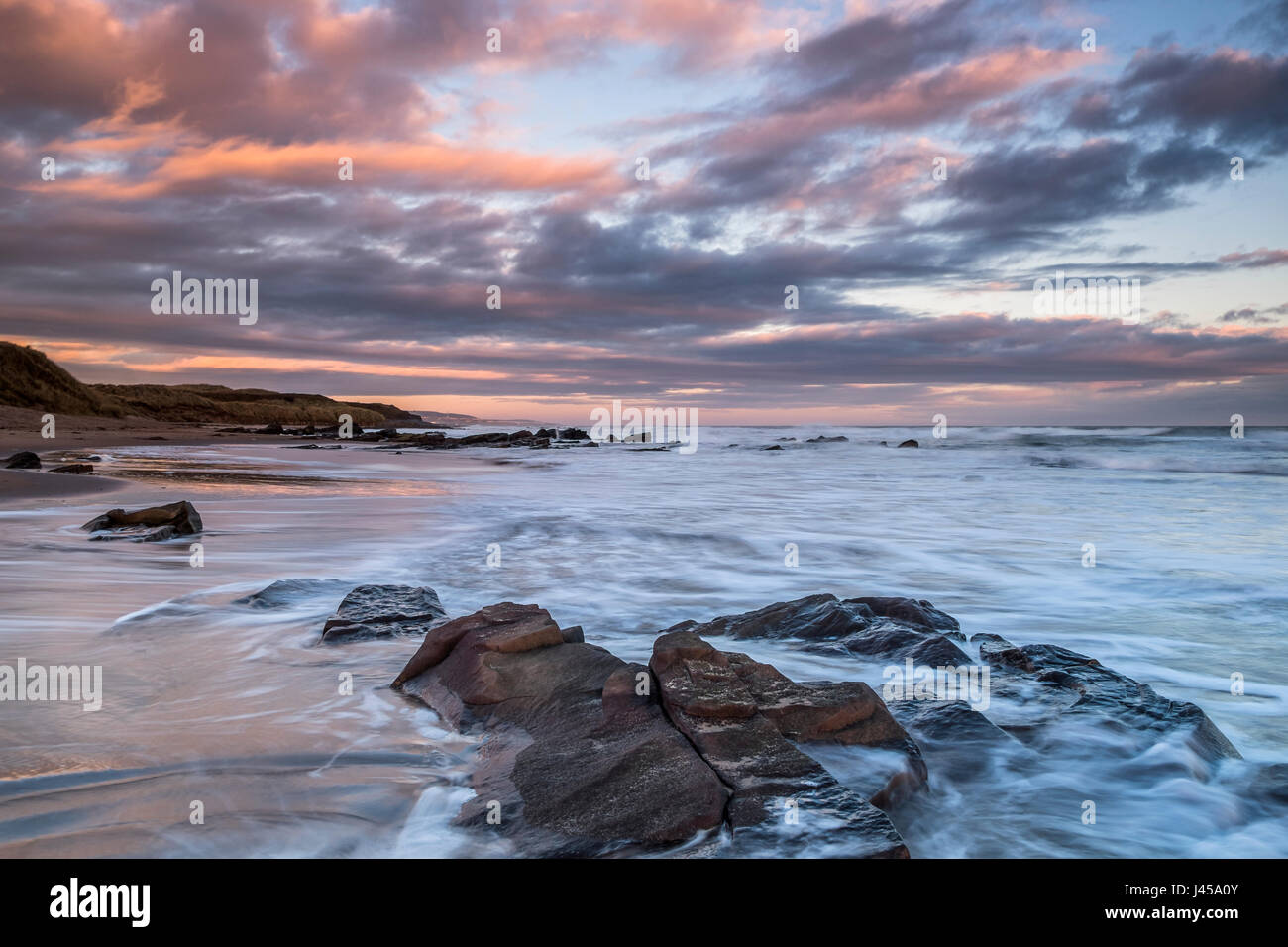 Cheswick beach northumberland hi-res stock photography and images - Alamy