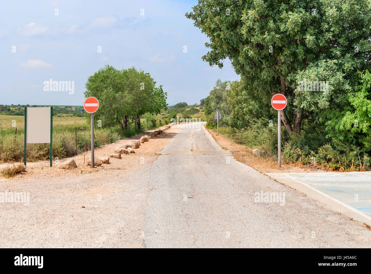 Noentry sign hi-res stock photography and images - Alamy