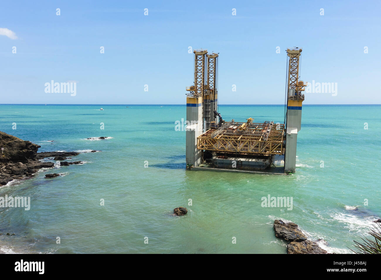 Industrial wreck hi-res stock photography and images - Alamy