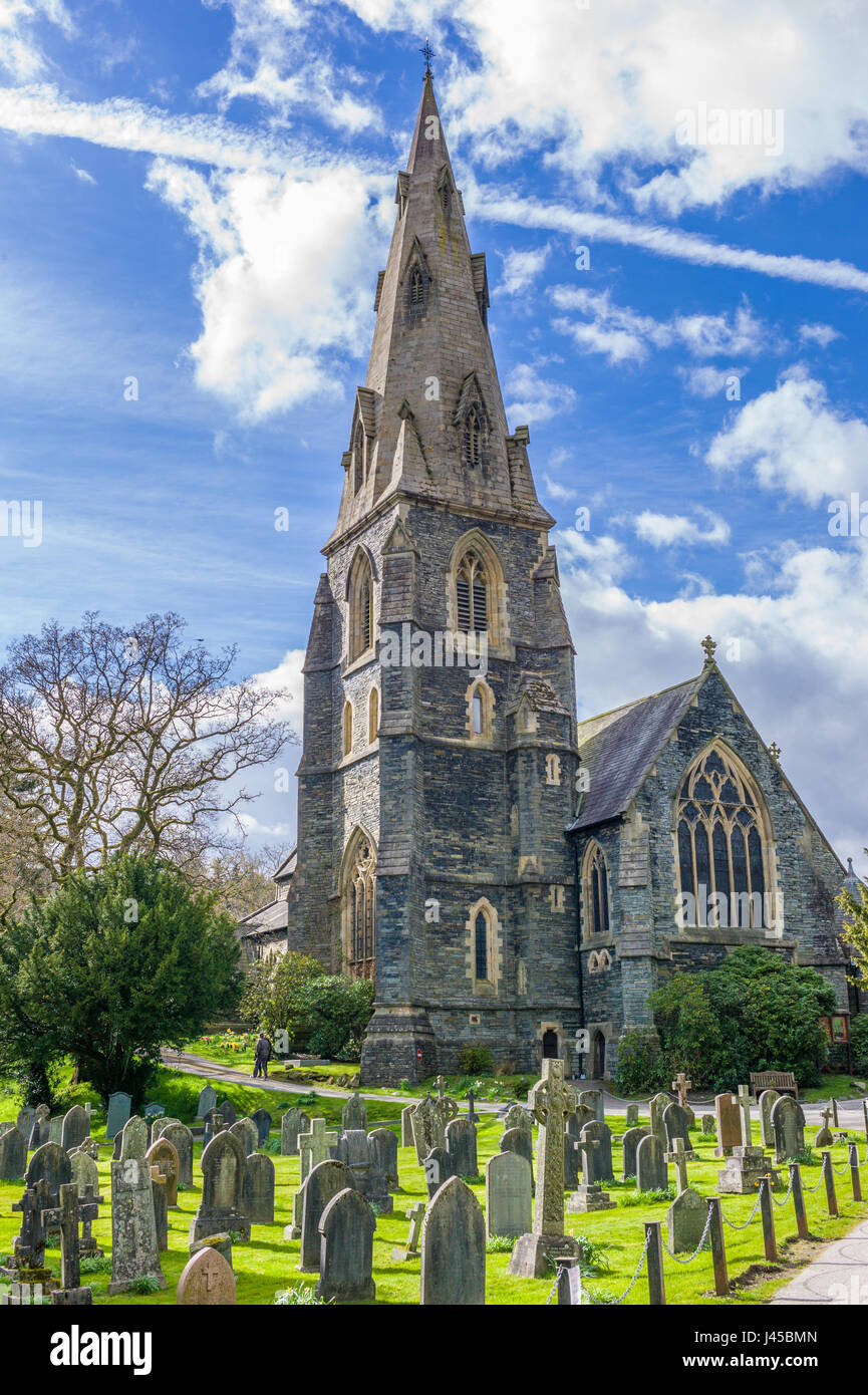 church and grave yard in the UK Stock Photo - Alamy