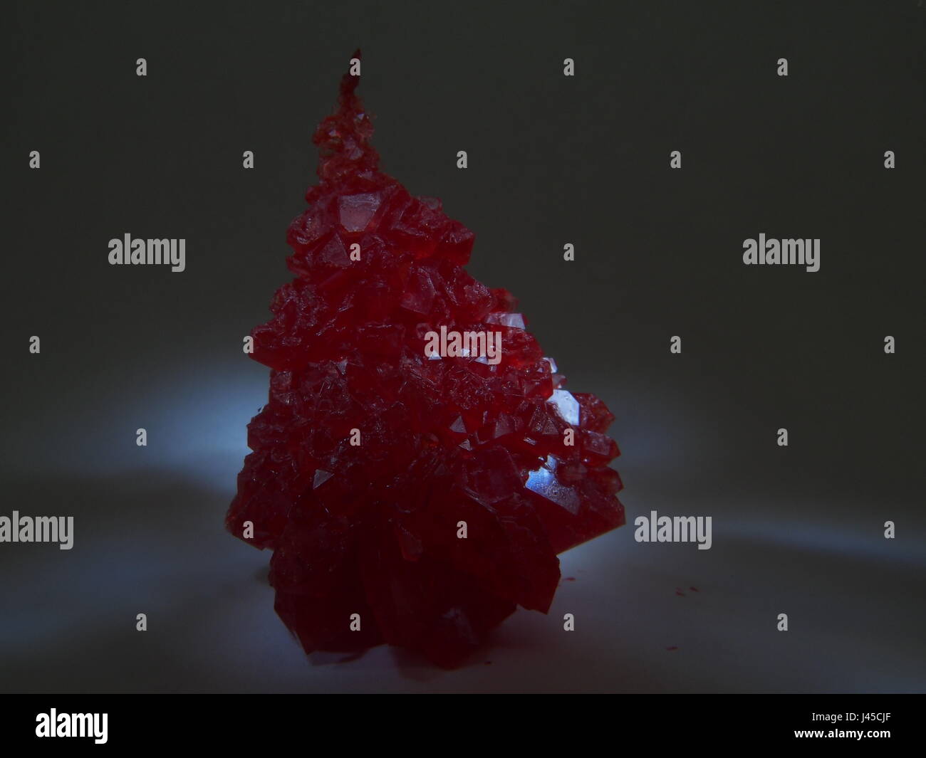 Crystal experiment hi-res stock photography and images - Alamy