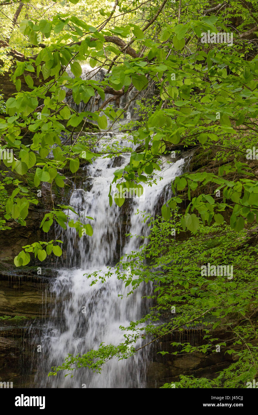 Outpouring waterfall hi-res stock photography and images - Alamy