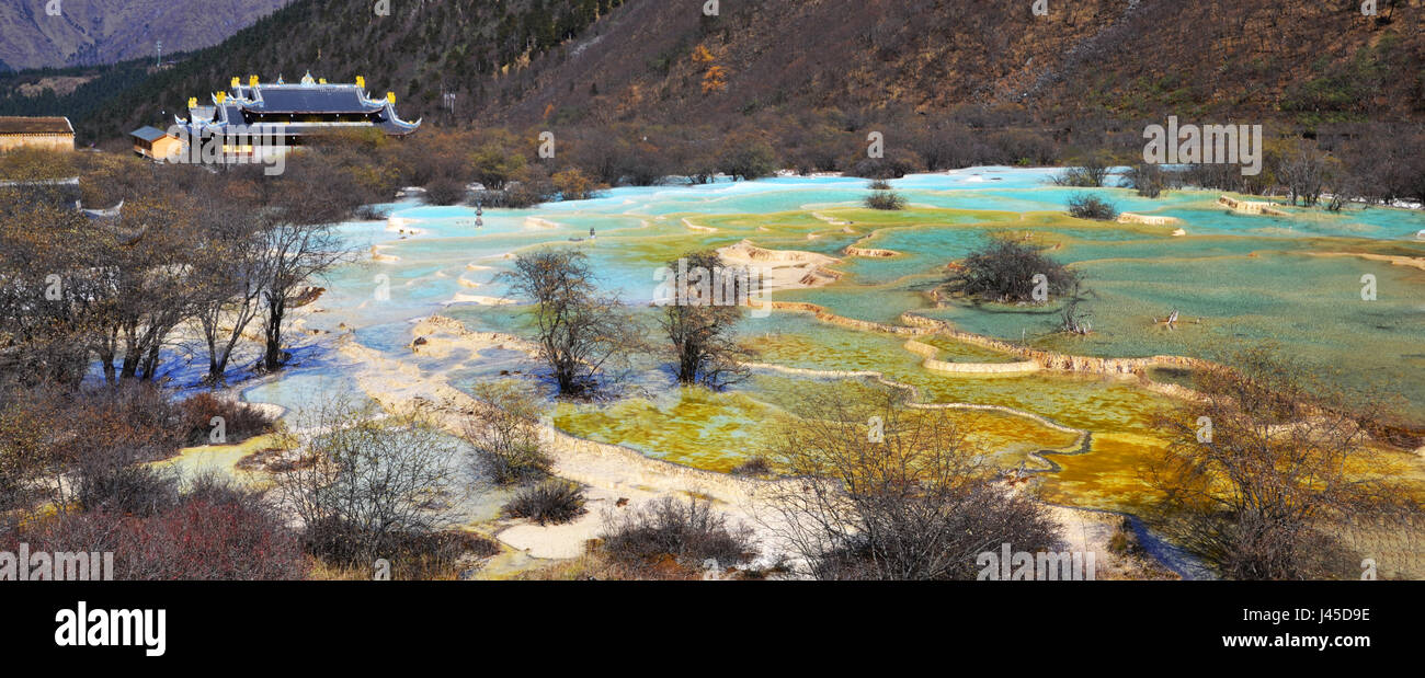 Huanglong china unesco hi-res stock photography and images - Alamy