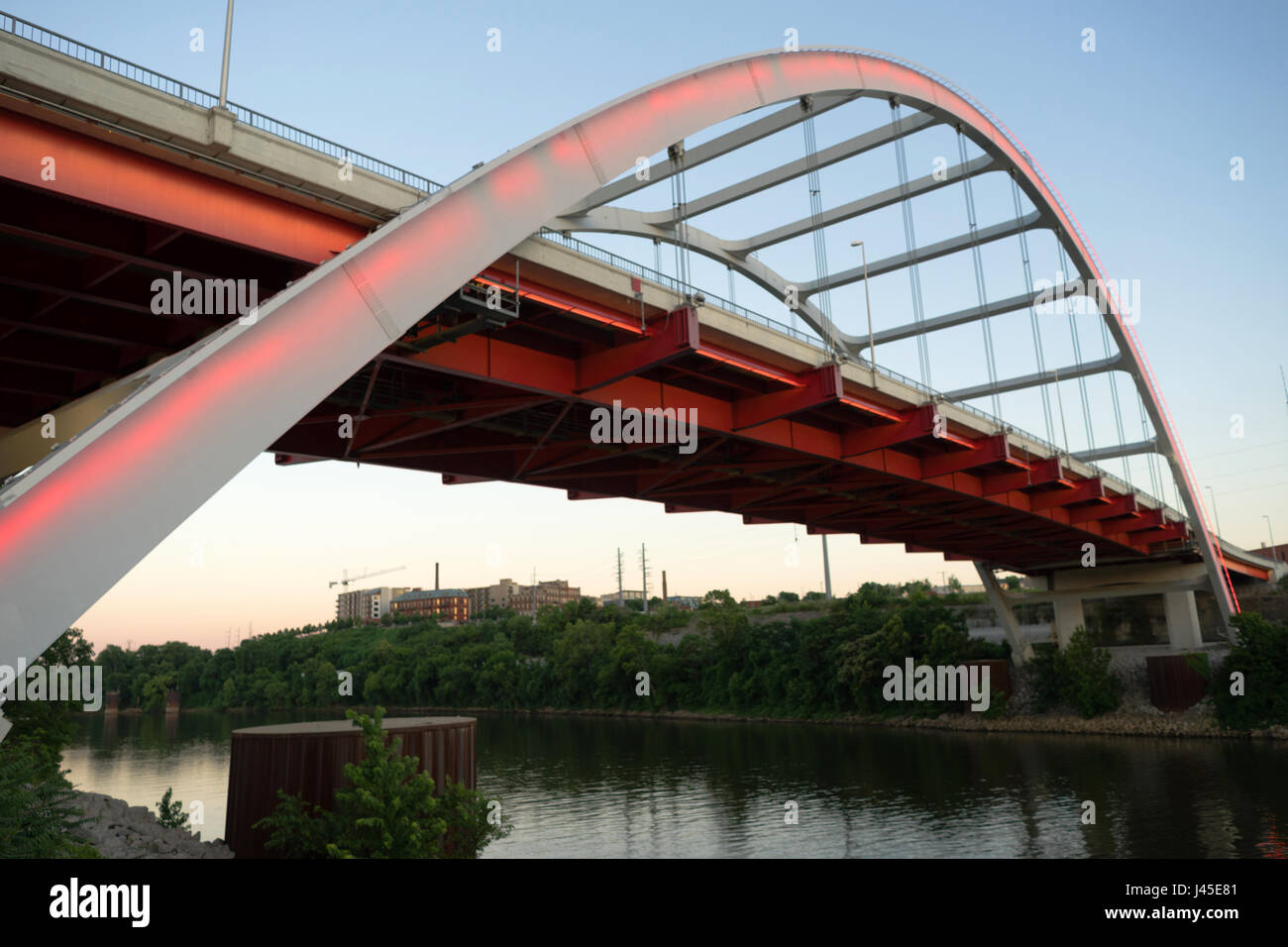 Red light is built into this unique bridge in Nashville Stock Photo - Alamy