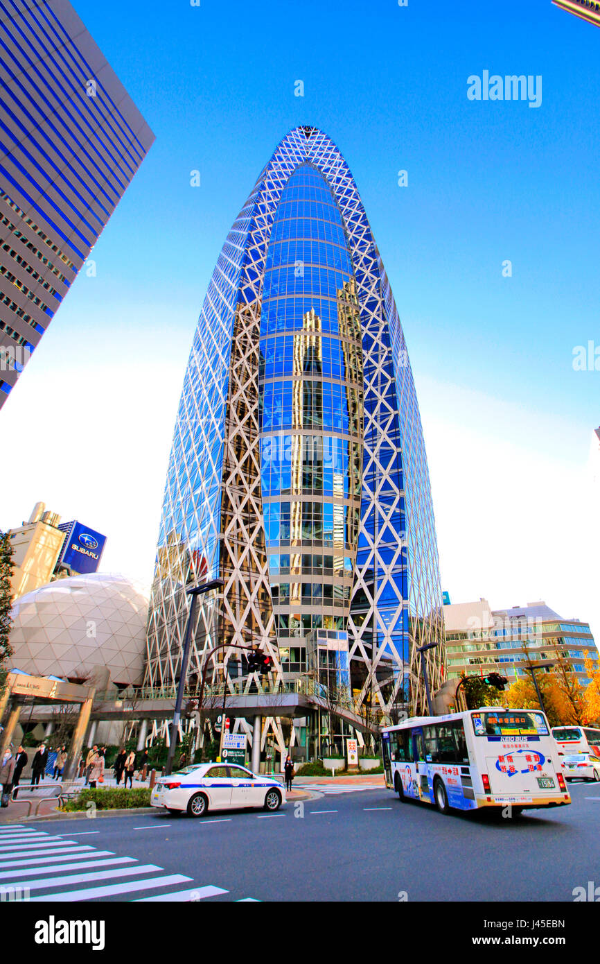 Mode Gakuen Cocoon Tower Shinjuku Tokyo Japan Stock Photo - Alamy