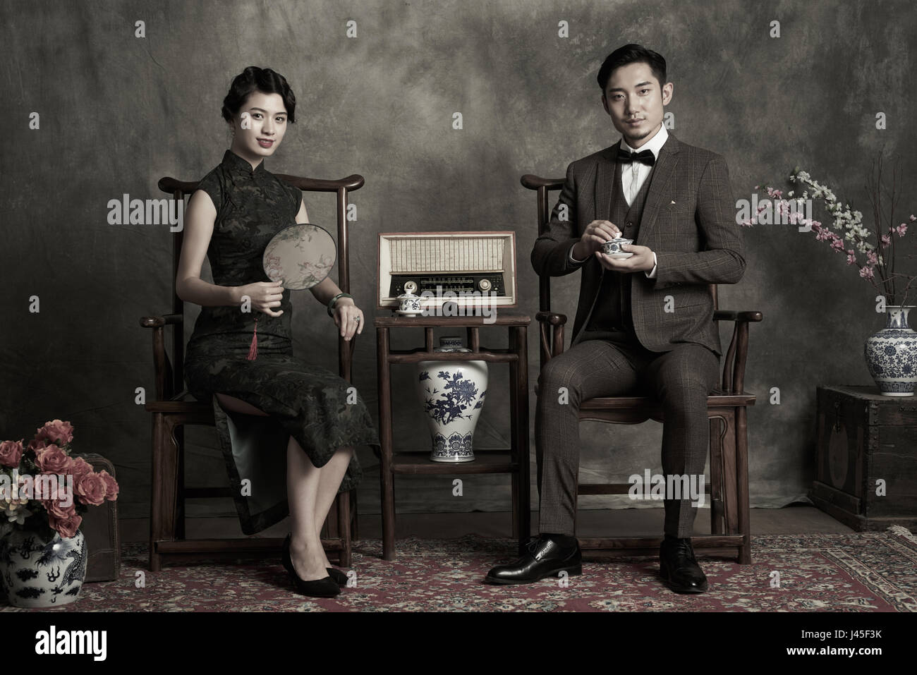 Figure of Retro ladies and gentleman Stock Photo - Alamy