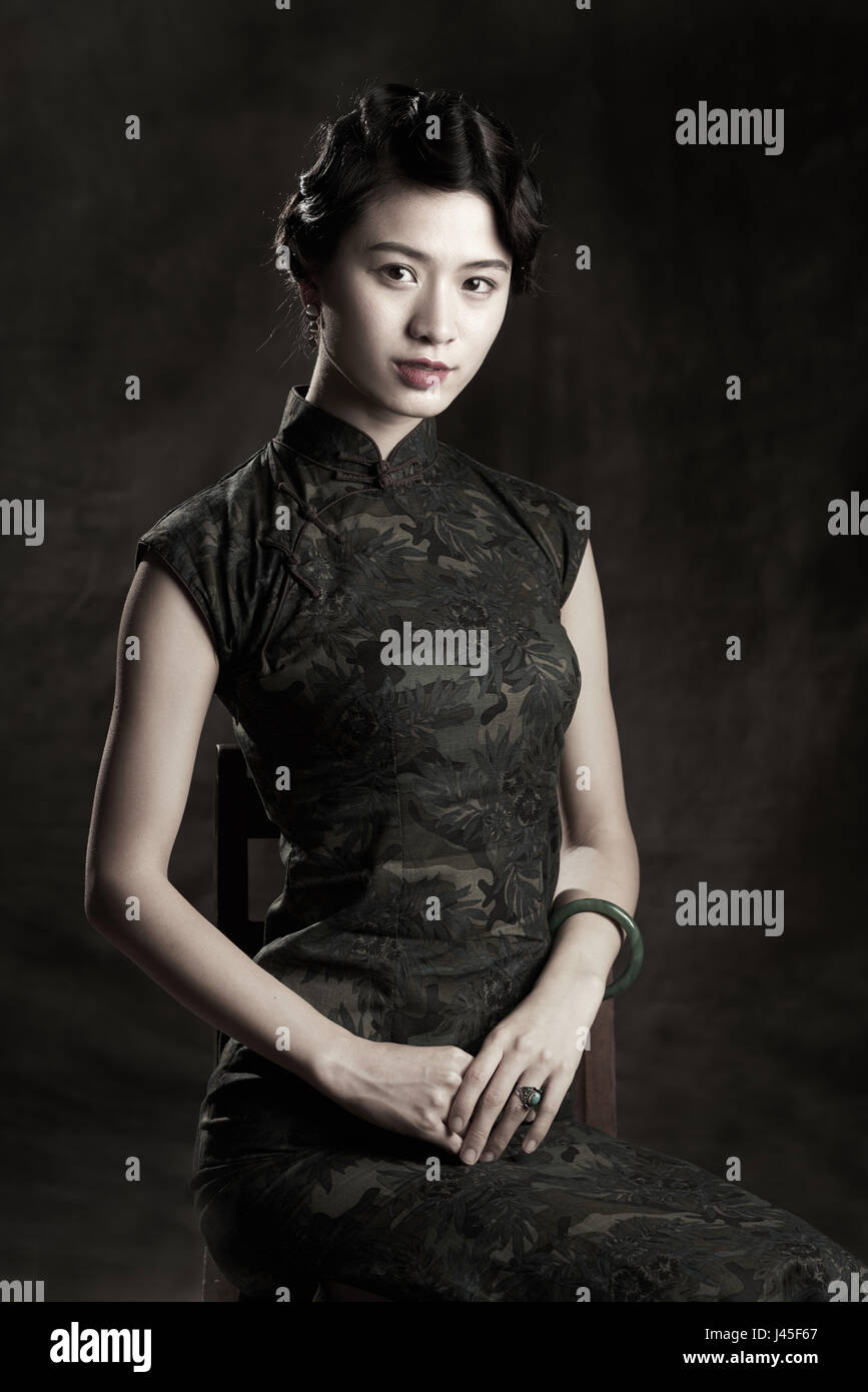 Portrait of classical beauty Stock Photo - Alamy