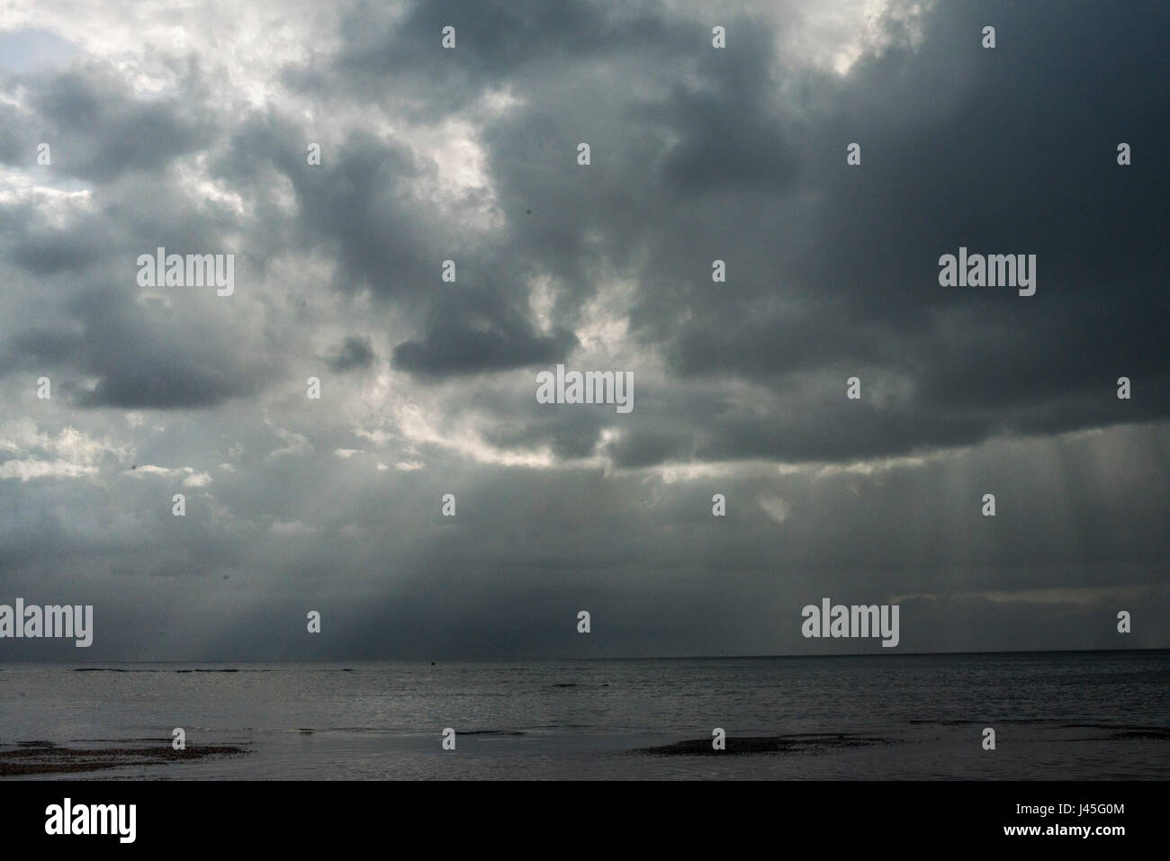Cloudy grey gray sky hi-res stock photography and images - Alamy