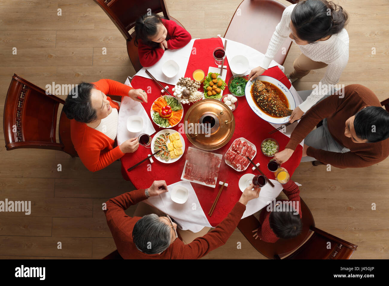 Chinese Reunion Dinner High Resolution Stock Photography and Images - Alamy